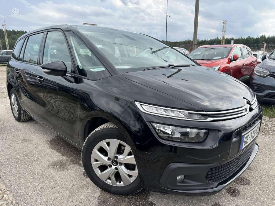 Black Citroen Grand C4 SpaceToure 2022 in Vilnius, with an engine capacity of 1.50 L and mileage of 182 thousand km for 10647 €, photo 4 on AUTOMOTO.COM.LV