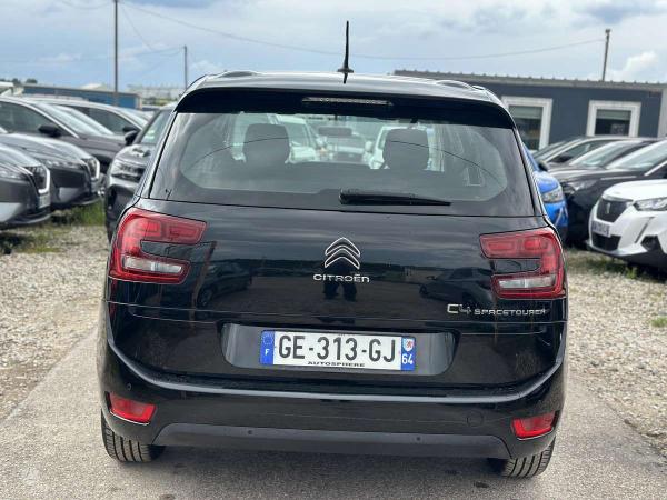 Black Citroen Grand C4 SpaceToure 2022 in Vilnius, with an engine capacity of 1.50 L and mileage of 182 thousand km for 10647 €, photo 5 on AUTOMOTO.COM.LV