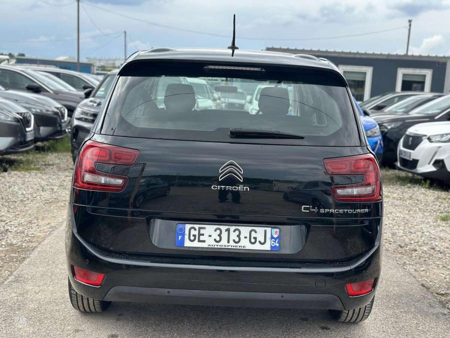 Black Citroen Grand C4 SpaceToure 2022 in Vilnius, with an engine capacity of 1.50 L and mileage of 182 thousand km for 10647 €, photo 6 on AUTOMOTO.COM.LV
