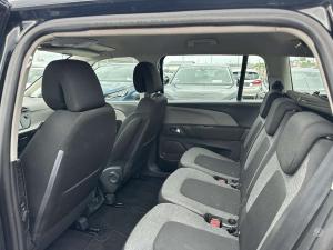 Black Citroen Grand C4 SpaceToure 2022 in Vilnius, with an engine capacity of 1.50 L and mileage of 182 thousand km for 10647 €, photo 11 on AUTOMOTO.COM.LV