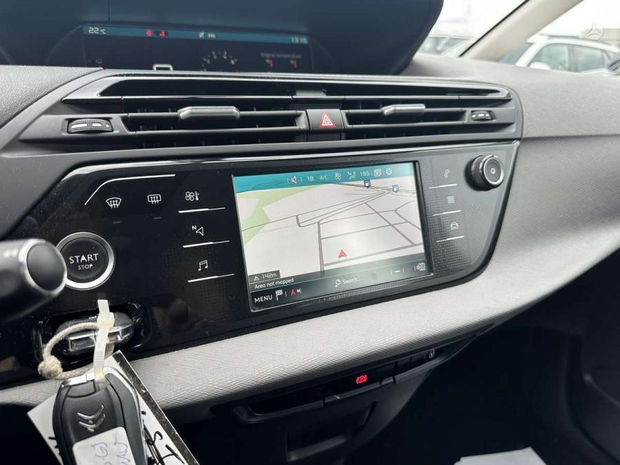 Black Citroen Grand C4 SpaceToure 2022 in Vilnius, with an engine capacity of 1.50 L and mileage of 182 thousand km for 10647 €, photo 14 on AUTOMOTO.COM.LV