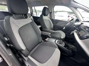 Black Citroen Grand C4 SpaceToure 2022 in Vilnius, with an engine capacity of 1.50 L and mileage of 182 thousand km for 10647 €, photo 18 on AUTOMOTO.COM.LV