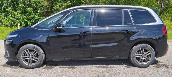 Melns Citroen Grand C4 SpaceToure 2022 Kauņa, ar dzinēja tilpumu 0.00 L un nobraukumu 173 tūkst. km par 10700 €, foto 5 vietnē AUTOMOTO.COM.LV