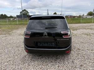 Black Citroen Grand C4 SpaceToure 2022 in Marijampole, with an engine capacity of 1.50 L and mileage of 199 thousand km for 11750 €, photo 9 on AUTOMOTO.COM.LV