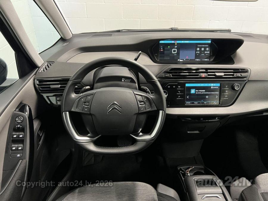 Melns Citroen Grand C4 SpaceToure 2018 Tallina, ar dzinēja tilpumu 2.00 L un nobraukumu 121 tūkst. km par 12995 €, foto 19 vietnē AUTOMOTO.COM.LV