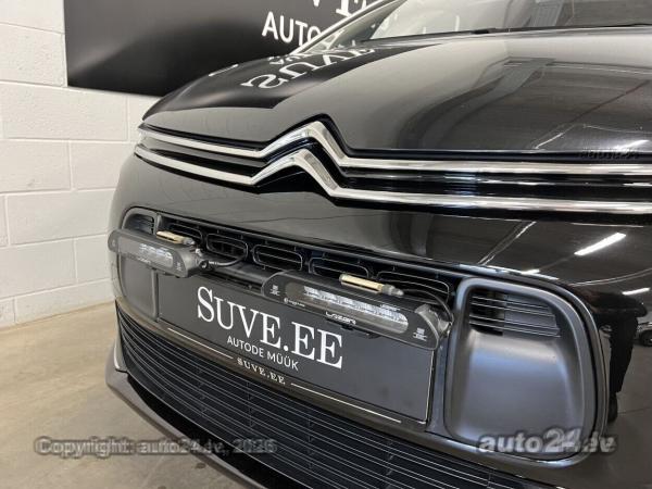 Black Citroen Grand C4 SpaceToure 2018 in Tallinn, with an engine capacity of 2.00 L and mileage of 122 thousand km for 12995 €, photo 4 on AUTOMOTO.COM.LV