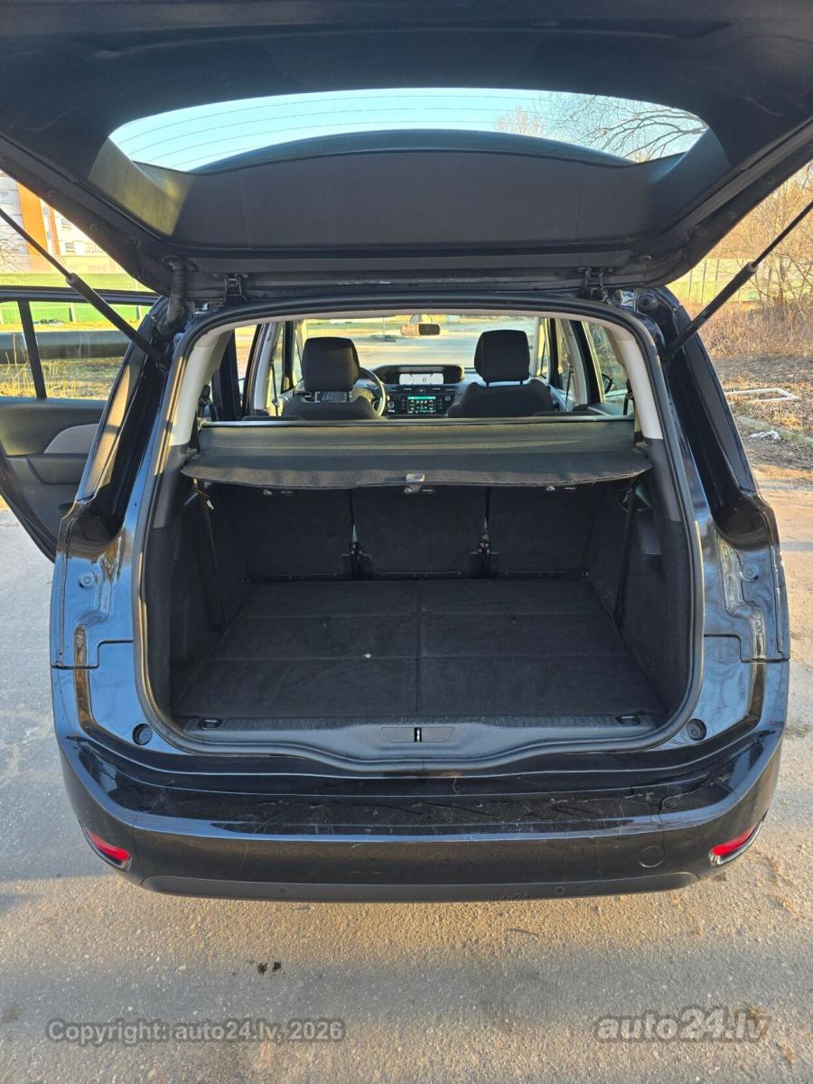 Melns Citroen Grand C4 SpaceToure 2020 Rīga, ar dzinēja tilpumu 1.20 L un nobraukumu 198 tūkst. km par 8750 €, foto 8 vietnē AUTOMOTO.COM.LV