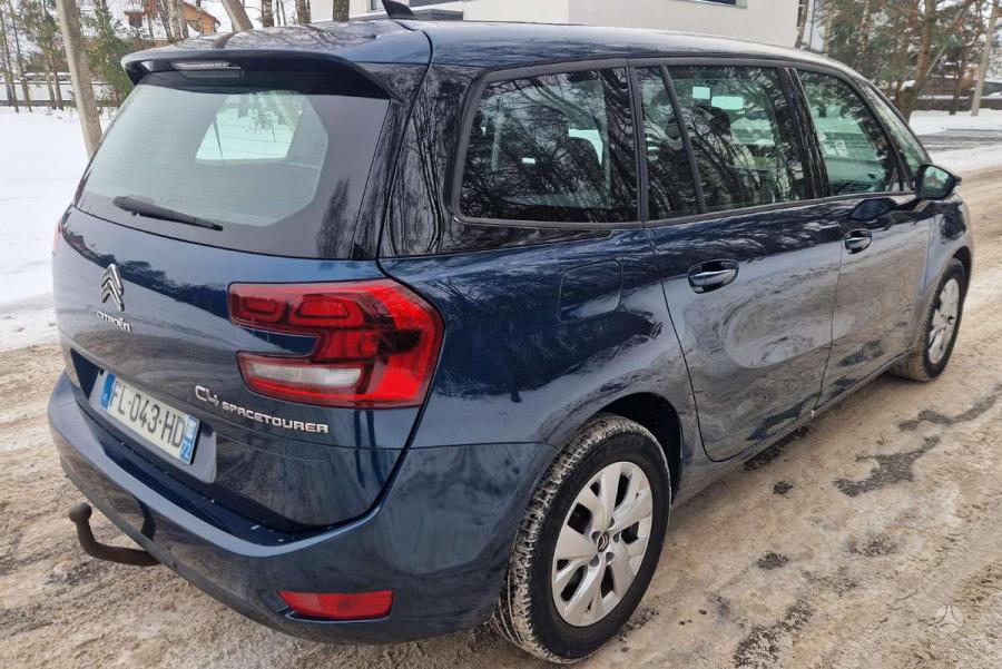Blue Citroen Grand C4 SpaceToure 2019 in Panevezys, with an engine capacity of 1.20 L and mileage of 89 thousand km for 6700 €, photo 5 on AUTOMOTO.COM.LV