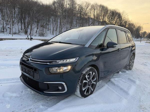Blue Citroen Grand C4 SpaceToure 2020 in Kaunas, with an engine capacity of 1.20 L and mileage of 185 thousand km for 10900 €, photo 1 on AUTOMOTO.COM.LV