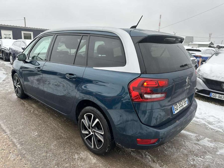 Blue Citroen Grand C4 SpaceToure 2021 in Vilnius, with an engine capacity of 1.50 L and mileage of 176 thousand km for 12099 €, photo 7 on AUTOMOTO.COM.LV
