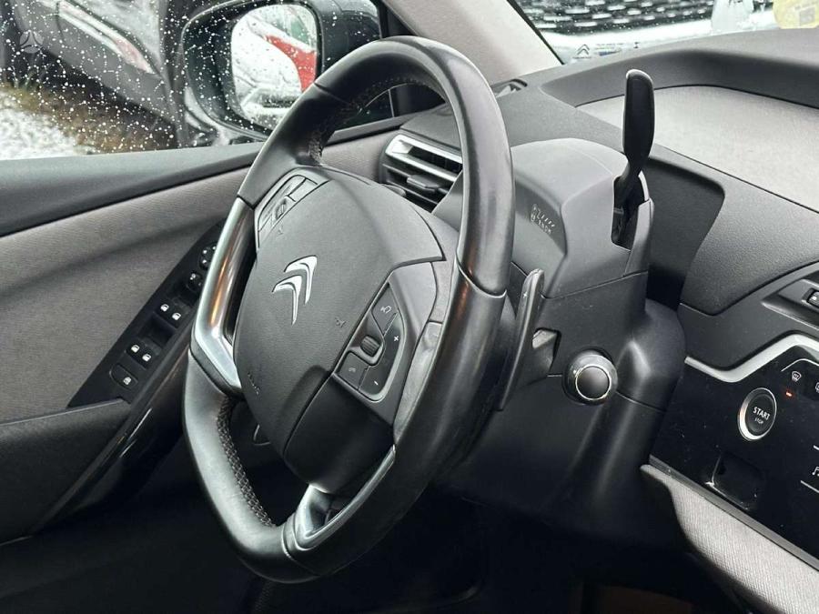Blue Citroen Grand C4 SpaceToure 2021 in Vilnius, with an engine capacity of 1.50 L and mileage of 176 thousand km for 12099 €, photo 21 on AUTOMOTO.COM.LV