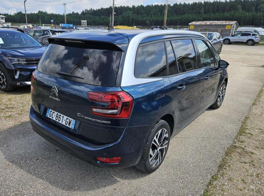 Zils Citroen Grand C4 SpaceToure 2021 Viļņa, ar dzinēja tilpumu 1.50 L un nobraukumu 184 tūkst. km par 10769 €, foto 6 vietnē AUTOMOTO.COM.LV