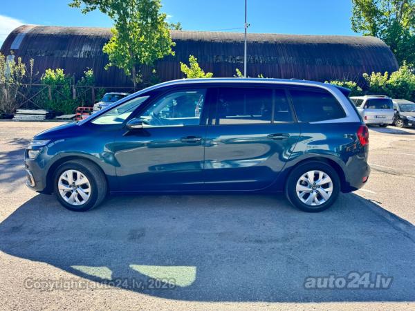 Blue Citroen Grand C4 SpaceToure 2019 in Tallinn, with an engine capacity of 1.20 L and mileage of 129 thousand km for 13900 €, photo 8 on AUTOMOTO.COM.LV