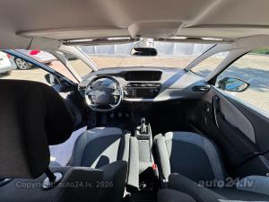 Zils Citroen Grand C4 SpaceToure 2019 Tallina, ar dzinēja tilpumu 1.20 L un nobraukumu 129 tūkst. km par 13900 €, foto 10 vietnē AUTOMOTO.COM.LV