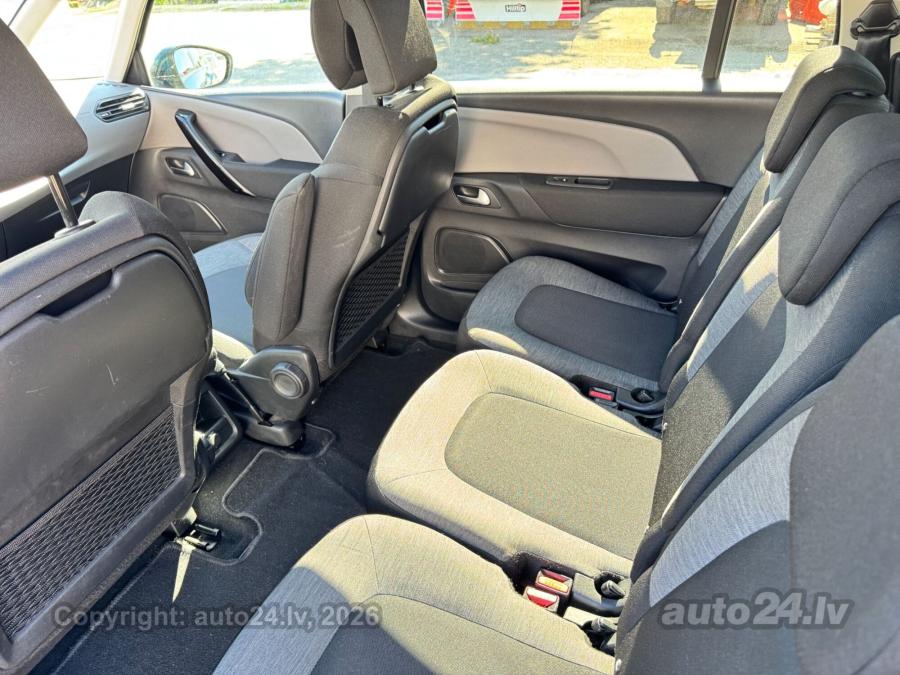 Zils Citroen Grand C4 SpaceToure 2019 Tallina, ar dzinēja tilpumu 1.20 L un nobraukumu 129 tūkst. km par 13900 €, foto 11 vietnē AUTOMOTO.COM.LV