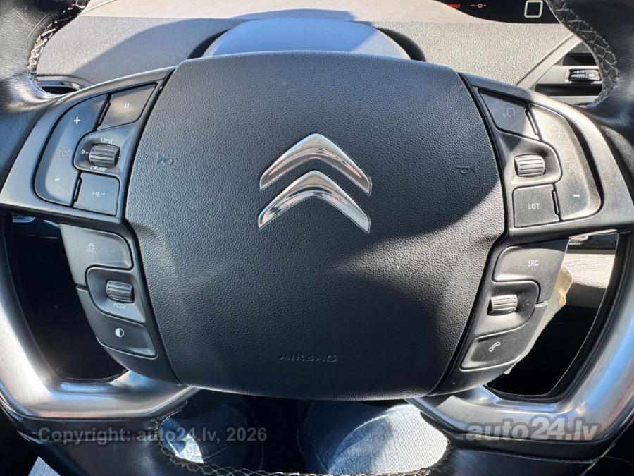 Zils Citroen Grand C4 SpaceToure 2019 Tallina, ar dzinēja tilpumu 1.20 L un nobraukumu 129 tūkst. km par 13900 €, foto 14 vietnē AUTOMOTO.COM.LV