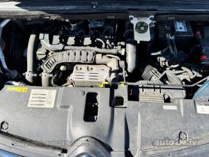 Zils Citroen Grand C4 SpaceToure 2019 Tallina, ar dzinēja tilpumu 1.20 L un nobraukumu 129 tūkst. km par 13900 €, foto 16 vietnē AUTOMOTO.COM.LV
