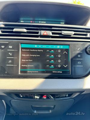 Zils Citroen Grand C4 SpaceToure 2019 Tallina, ar dzinēja tilpumu 1.20 L un nobraukumu 129 tūkst. km par 13900 €, foto 23 vietnē AUTOMOTO.COM.LV