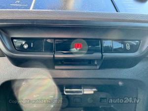 Zils Citroen Grand C4 SpaceToure 2019 Tallina, ar dzinēja tilpumu 1.20 L un nobraukumu 129 tūkst. km par 13900 €, foto 30 vietnē AUTOMOTO.COM.LV