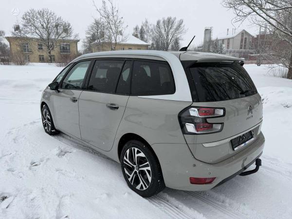 Brown Citroen Grand C4 SpaceToure 2018 in Siauliai, with an engine capacity of 1.20 L and mileage of 80 thousand km for 8500 €, photo 2 on AUTOMOTO.COM.LV