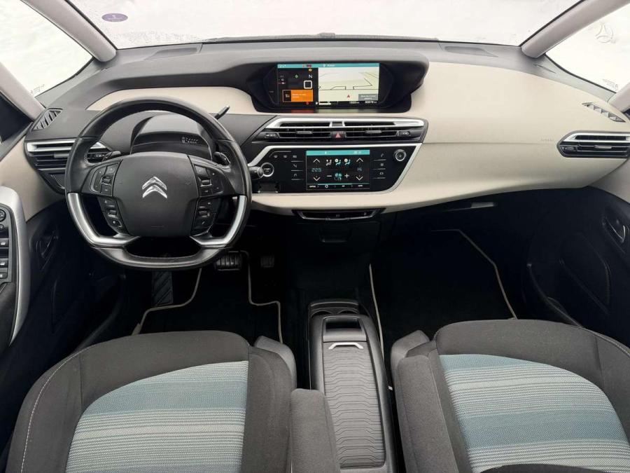 Brūns Citroen Grand C4 SpaceToure 2018 Šauļi, ar dzinēja tilpumu 1.20 L un nobraukumu 80 tūkst. km par 8500 €, foto 9 vietnē AUTOMOTO.COM.LV
