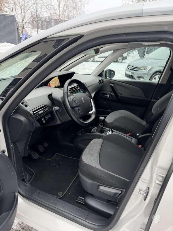 Brūns Citroen Grand C4 SpaceToure 2020 Viļņa, ar dzinēja tilpumu 1.50 L un nobraukumu 190 tūkst. km par 6950 €, foto 11 vietnē AUTOMOTO.COM.LV