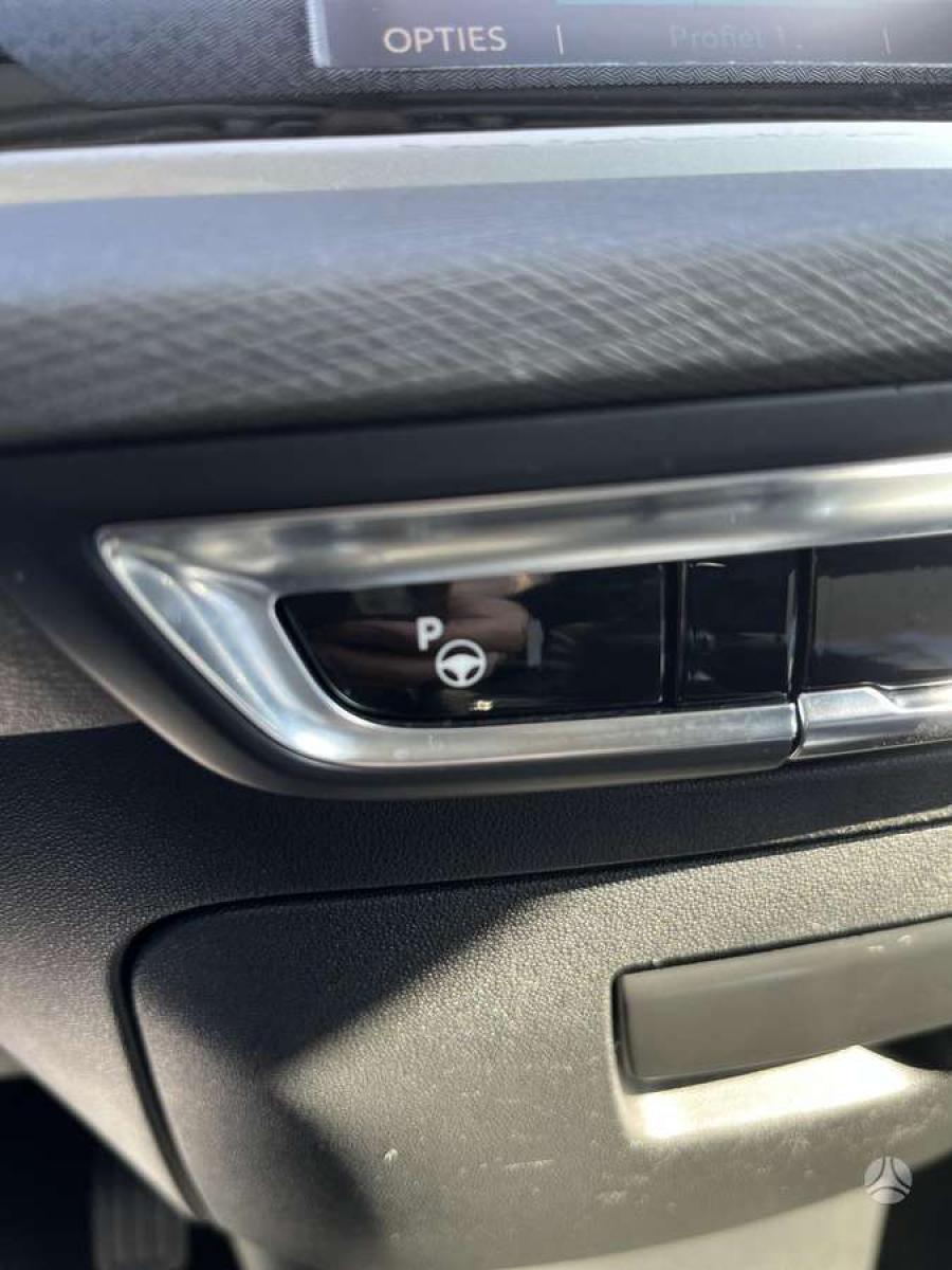 Brūns Citroen Grand C4 SpaceToure 2020 Viļņa, ar dzinēja tilpumu 1.50 L un nobraukumu 144 tūkst. km par 11500 €, foto 12 vietnē AUTOMOTO.COM.LV