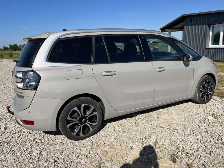 Brūns Citroen Grand C4 SpaceToure 2020 Viļņa, ar dzinēja tilpumu 1.50 L un nobraukumu 144 tūkst. km par 11500 €, foto 19 vietnē AUTOMOTO.COM.LV
