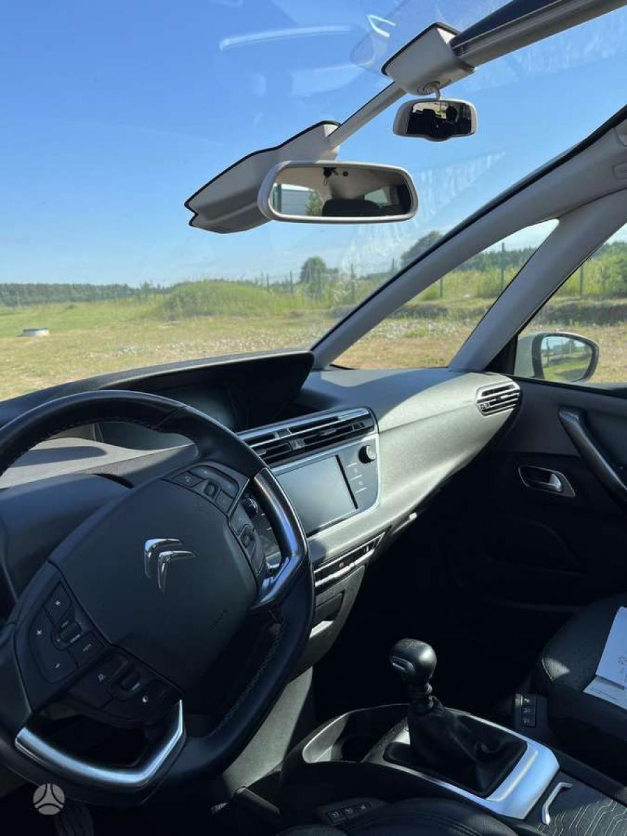 Brūns Citroen Grand C4 SpaceToure 2020 Viļņa, ar dzinēja tilpumu 1.50 L un nobraukumu 144 tūkst. km par 11500 €, foto 40 vietnē AUTOMOTO.COM.LV
