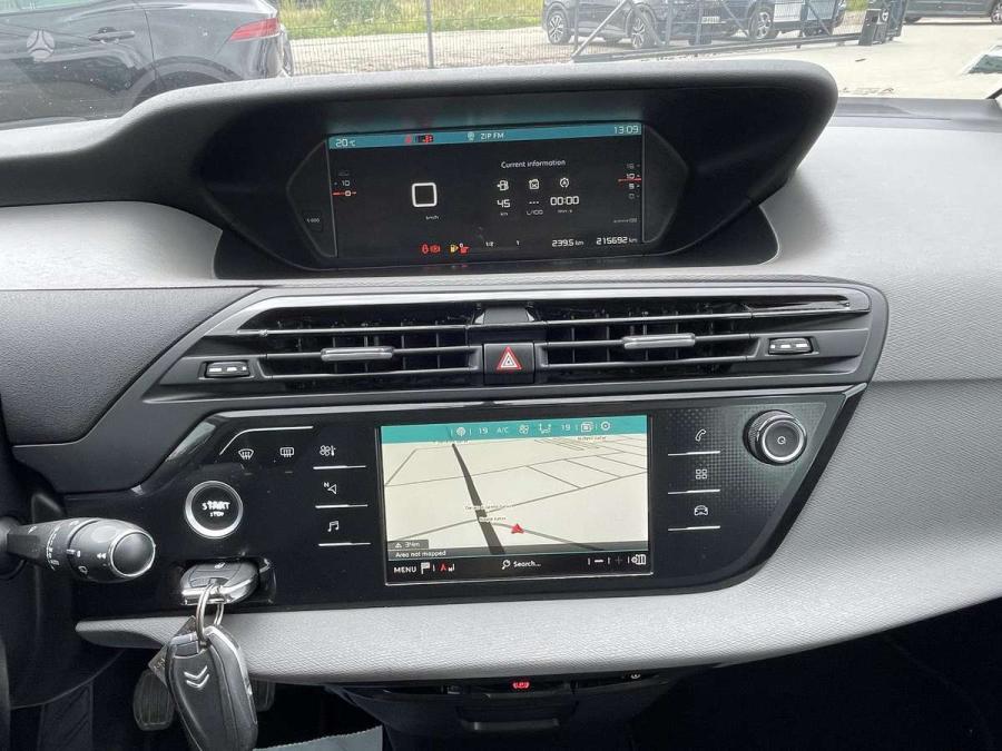 Green Citroen Grand C4 SpaceToure 2020 in Taurage, with an engine capacity of 1.50 L and mileage of 215 thousand km for 6700 €, photo 19 on AUTOMOTO.COM.LV