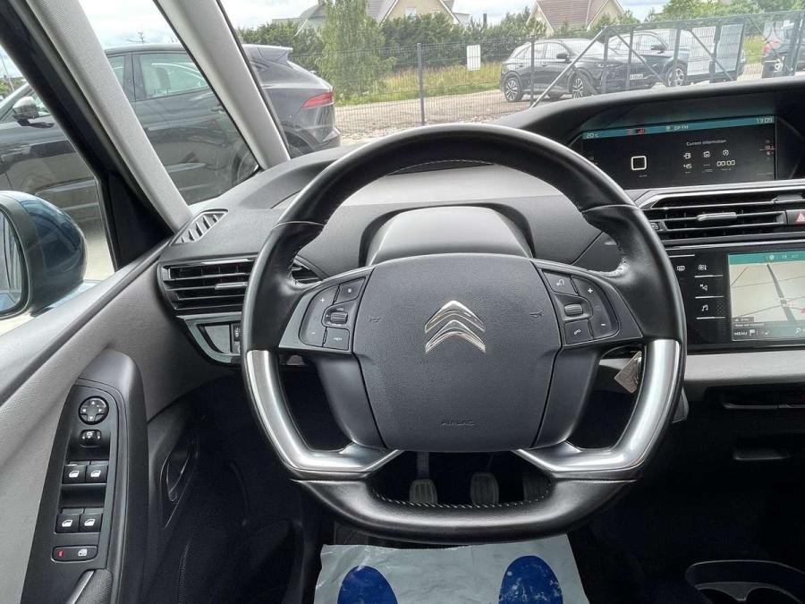 Green Citroen Grand C4 SpaceToure 2020 in Taurage, with an engine capacity of 1.50 L and mileage of 215 thousand km for 6700 €, photo 21 on AUTOMOTO.COM.LV