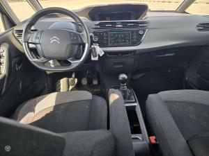 Green Citroen Grand C4 SpaceToure 2022 in Vilnius, with an engine capacity of 1.20 L and mileage of 154 thousand km for 10700 €, photo 9 on AUTOMOTO.COM.LV