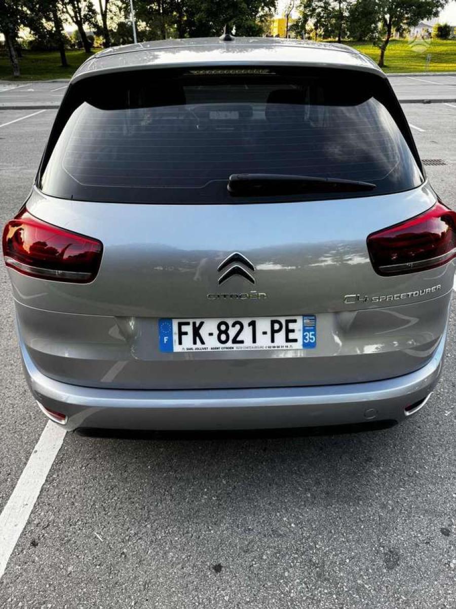 Grey Citroen Grand C4 SpaceToure 2019 in Taurage, with an engine capacity of 1.50 L and mileage of 207 thousand km for 7100 €, photo 9 on AUTOMOTO.COM.LV