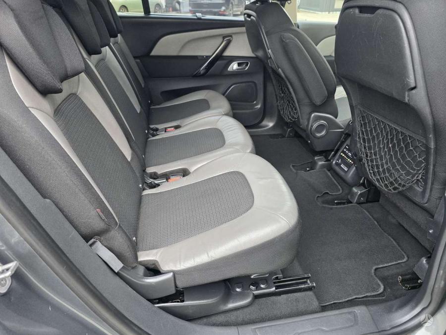 Pelēks Citroen Grand C4 SpaceToure 2015 Ukmergė, ar dzinēja tilpumu 1.56 L un nobraukumu 220 tūkst. km par 4550 €, foto 8 vietnē AUTOMOTO.COM.LV