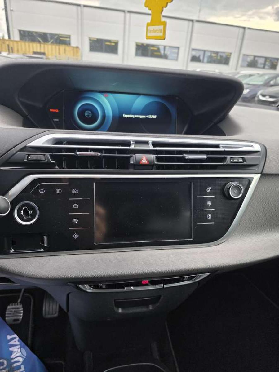 Pelēks Citroen Grand C4 SpaceToure 2015 Ukmergė, ar dzinēja tilpumu 1.56 L un nobraukumu 220 tūkst. km par 4550 €, foto 18 vietnē AUTOMOTO.COM.LV