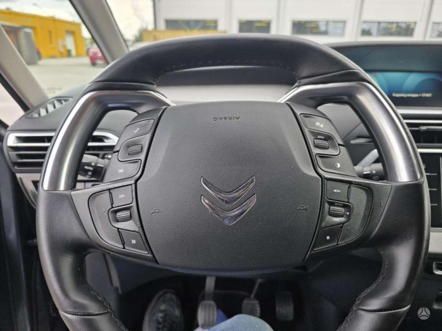 Pelēks Citroen Grand C4 SpaceToure 2015 Ukmergė, ar dzinēja tilpumu 1.56 L un nobraukumu 220 tūkst. km par 4550 €, foto 19 vietnē AUTOMOTO.COM.LV