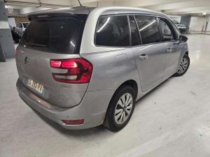 Grey Citroen Grand C4 SpaceToure 2016 in Taurage, with an engine capacity of 1.60 L and mileage of 233 thousand km for 6100 €, photo 7 on AUTOMOTO.COM.LV