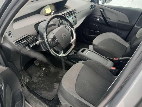 Grey Citroen Grand C4 SpaceToure 2016 in Taurage, with an engine capacity of 1.60 L and mileage of 234 thousand km for 6100 €, photo 5 on AUTOMOTO.COM.LV