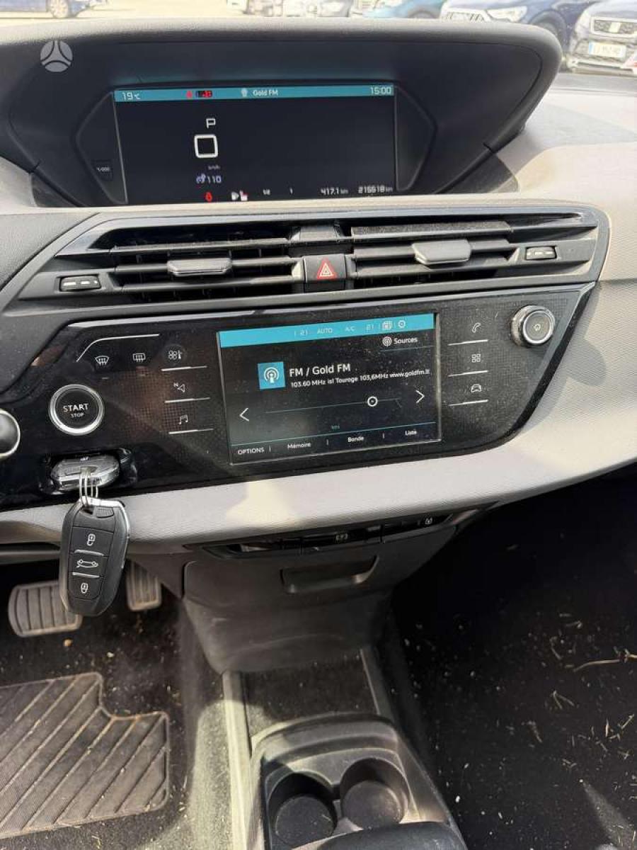 Pelēks Citroen Grand C4 SpaceToure 2017 Tauragė, ar dzinēja tilpumu 1.56 L un nobraukumu 215 tūkst. km par 5800 €, foto 10 vietnē AUTOMOTO.COM.LV