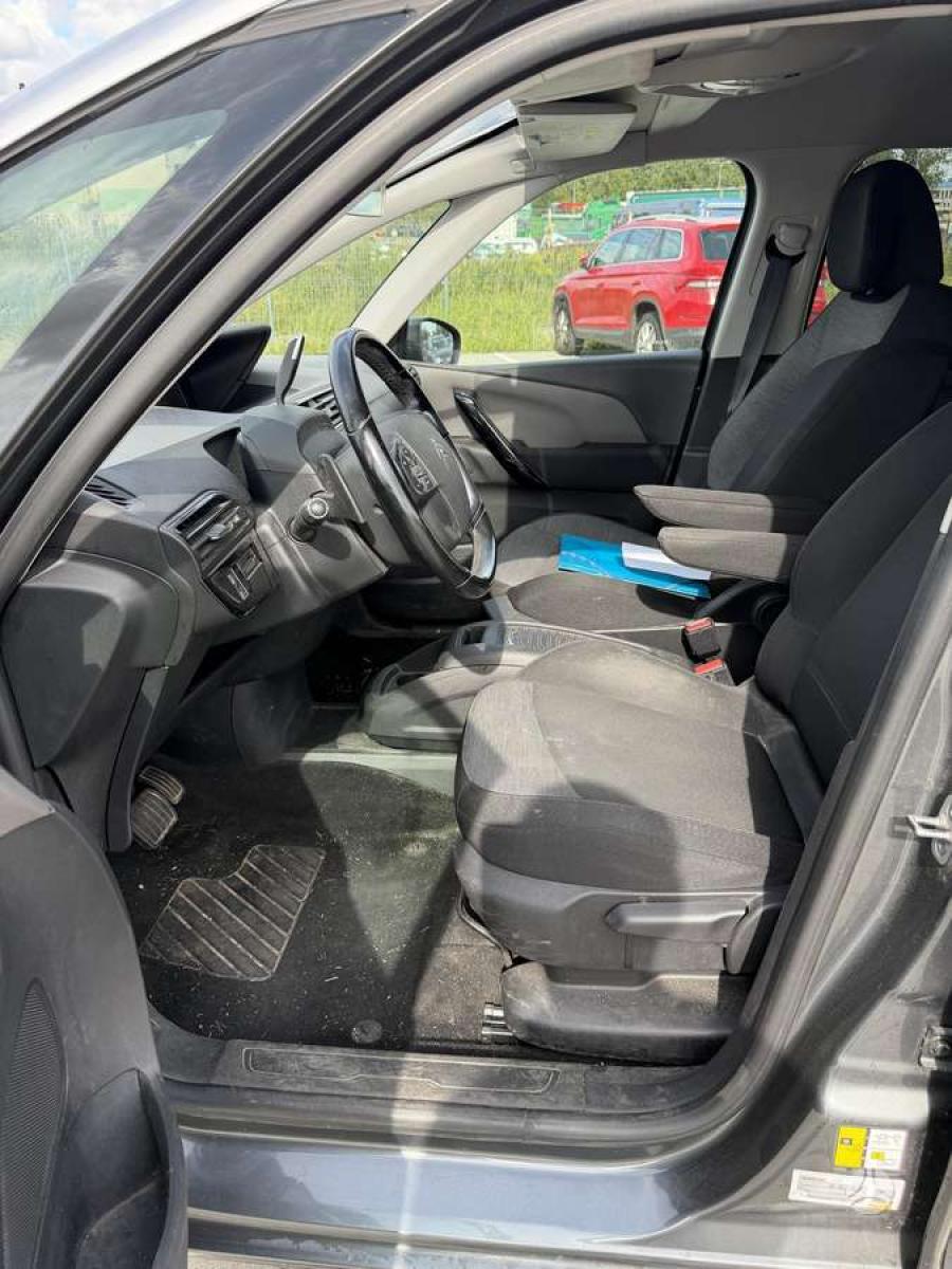 Pelēks Citroen Grand C4 SpaceToure 2017 Tauragė, ar dzinēja tilpumu 1.56 L un nobraukumu 215 tūkst. km par 5800 €, foto 13 vietnē AUTOMOTO.COM.LV