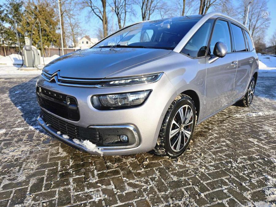 Pelēks Citroen Grand C4 SpaceToure 2018 Tauragė, ar dzinēja tilpumu 1.56 L un nobraukumu 271 tūkst. km par 7800 €, foto 1 vietnē AUTOMOTO.COM.LV