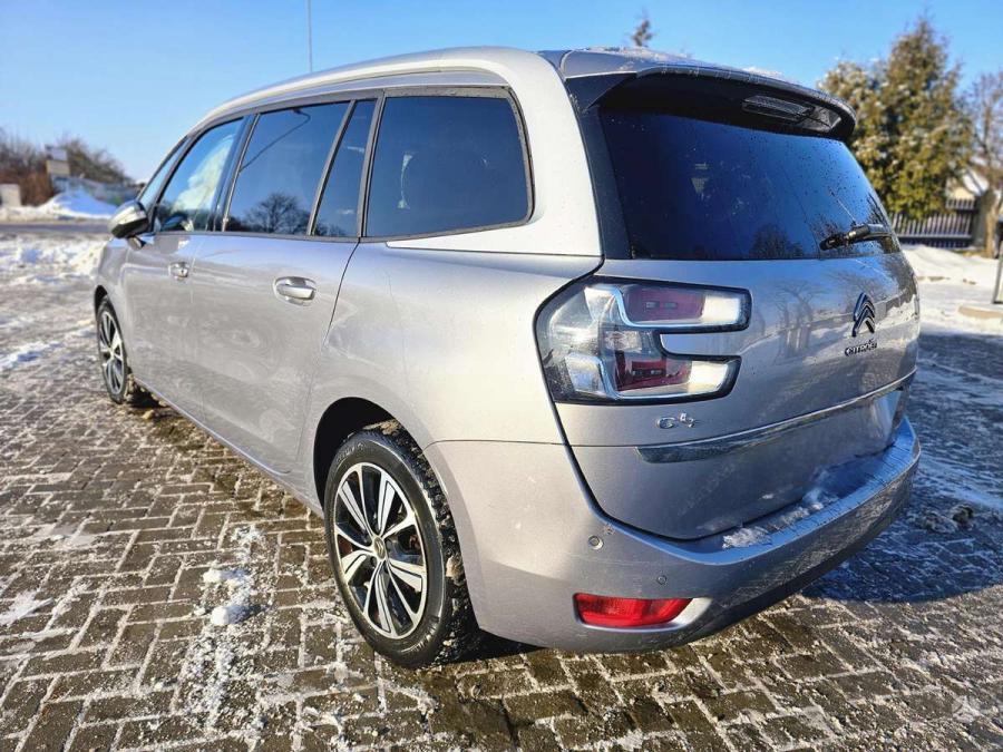Pelēks Citroen Grand C4 SpaceToure 2018 Tauragė, ar dzinēja tilpumu 1.56 L un nobraukumu 271 tūkst. km par 7800 €, foto 5 vietnē AUTOMOTO.COM.LV