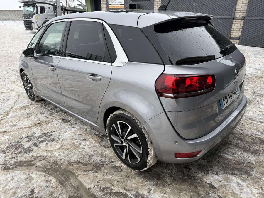 Pelēks Citroen Grand C4 SpaceToure 2018 Tauragė, ar dzinēja tilpumu 1.50 L un nobraukumu 181 tūkst. km par 7200 €, foto 7 vietnē AUTOMOTO.COM.LV