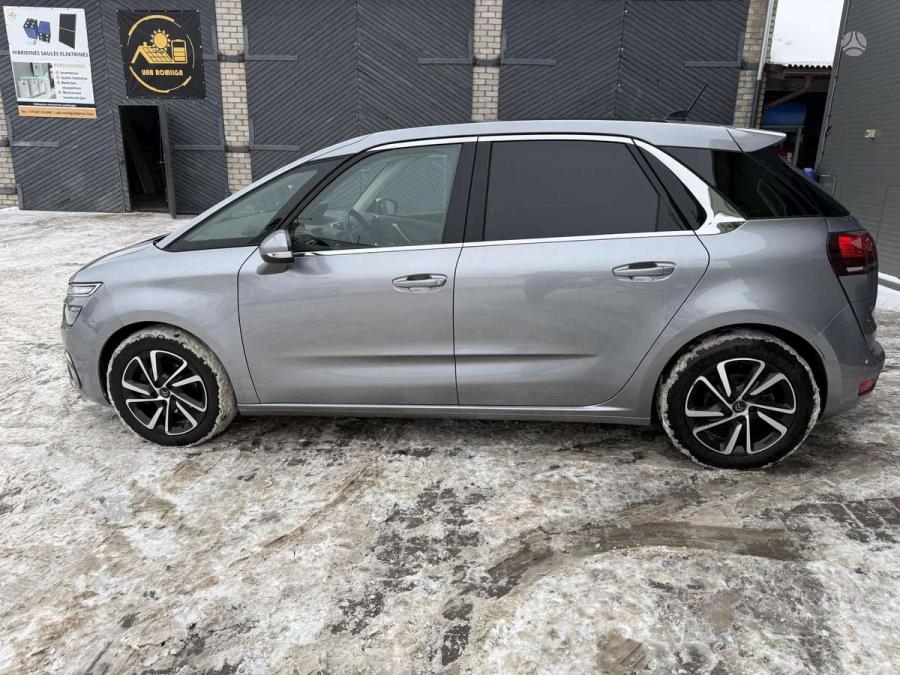 Pelēks Citroen Grand C4 SpaceToure 2018 Tauragė, ar dzinēja tilpumu 1.50 L un nobraukumu 181 tūkst. km par 7200 €, foto 8 vietnē AUTOMOTO.COM.LV