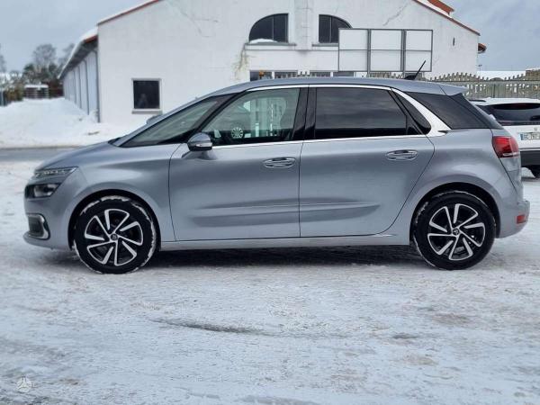 Grey Citroen Grand C4 SpaceToure 2018 in Taurage, with an engine capacity of 1.50 L and mileage of 181 thousand km for 7200 €, photo 9 on AUTOMOTO.COM.LV