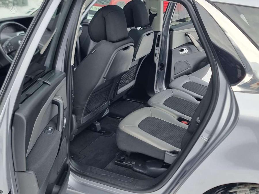 Grey Citroen Grand C4 SpaceToure 2018 in Taurage, with an engine capacity of 1.50 L and mileage of 181 thousand km for 7200 €, photo 15 on AUTOMOTO.COM.LV