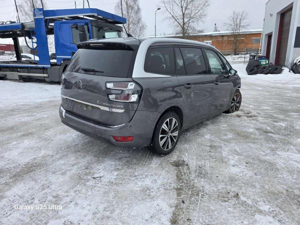 Grey Citroen Grand C4 SpaceToure 2018 in Ukmerge, with an engine capacity of 1.56 L and mileage of 170 thousand km for 6250 €, photo 6 on AUTOMOTO.COM.LV