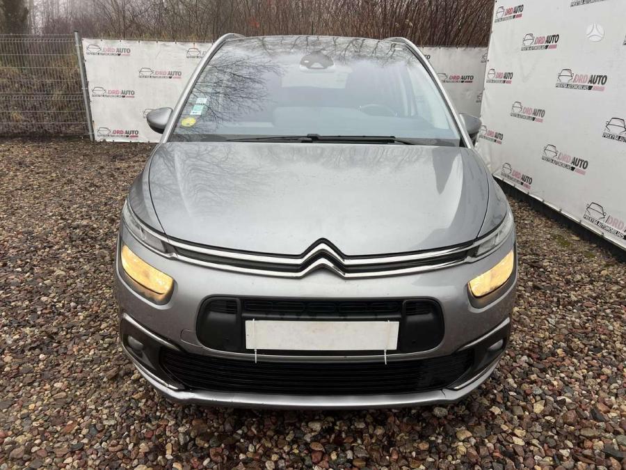Grey Citroen Grand C4 SpaceToure 2019 in Vilnius, with an engine capacity of 1.50 L and mileage of 240 thousand km for 6900 €, photo 2 on AUTOMOTO.COM.LV