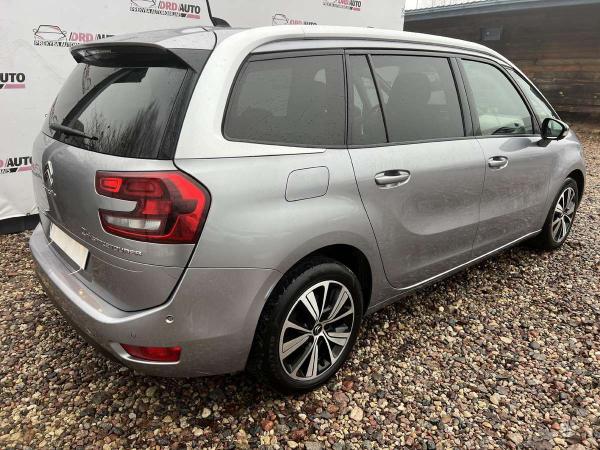 Grey Citroen Grand C4 SpaceToure 2019 in Vilnius, with an engine capacity of 1.50 L and mileage of 240 thousand km for 6900 €, photo 3 on AUTOMOTO.COM.LV