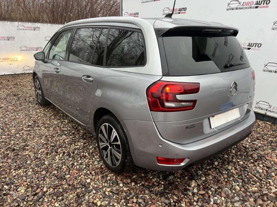 Grey Citroen Grand C4 SpaceToure 2019 in Vilnius, with an engine capacity of 1.50 L and mileage of 240 thousand km for 6900 €, photo 5 on AUTOMOTO.COM.LV